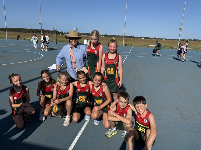 Netball memories made during holidays | Warwick Today